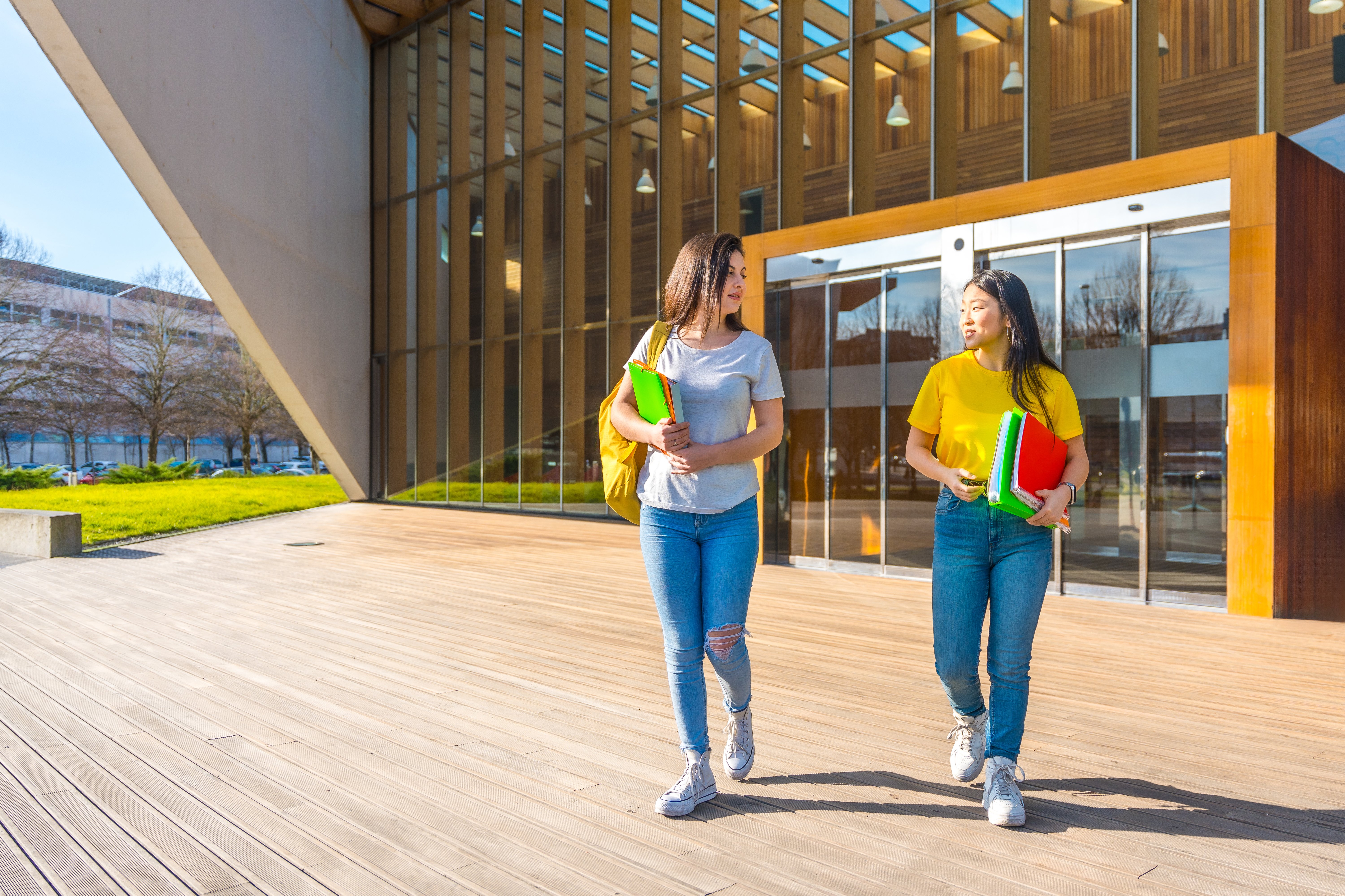 University Halls Vs Private Halls | Lulworth Student Company
